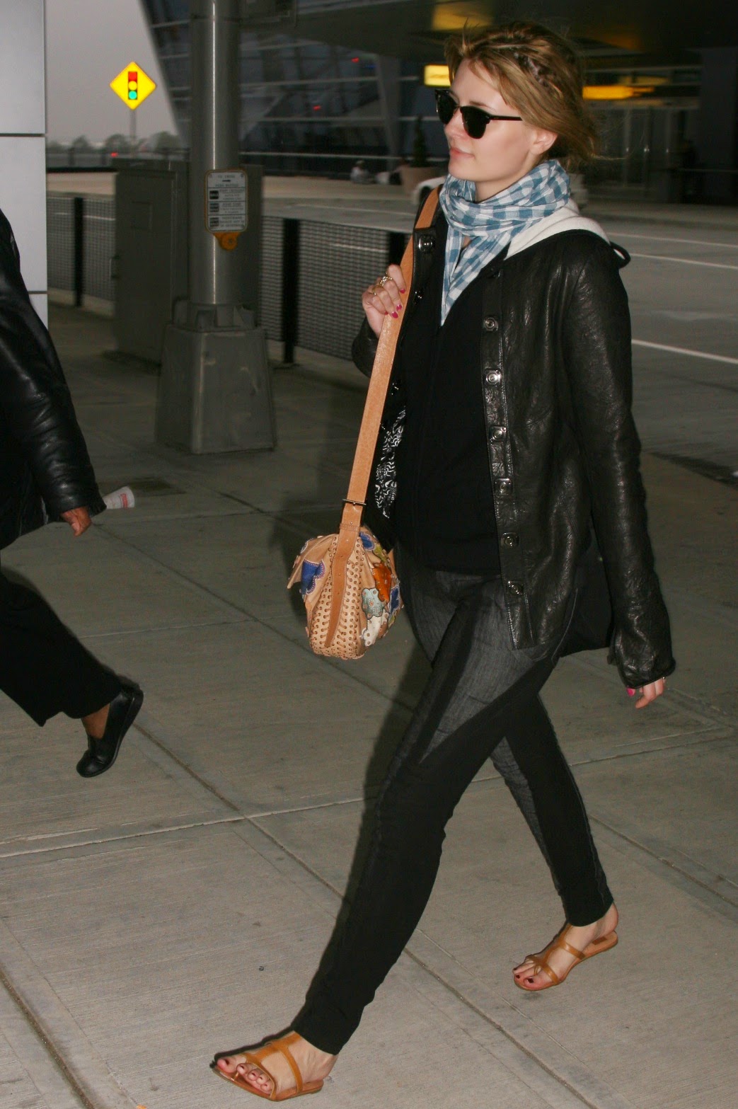 Best Mischa Barton Feet Soles And Long Toes Pics Mischa Barton Large