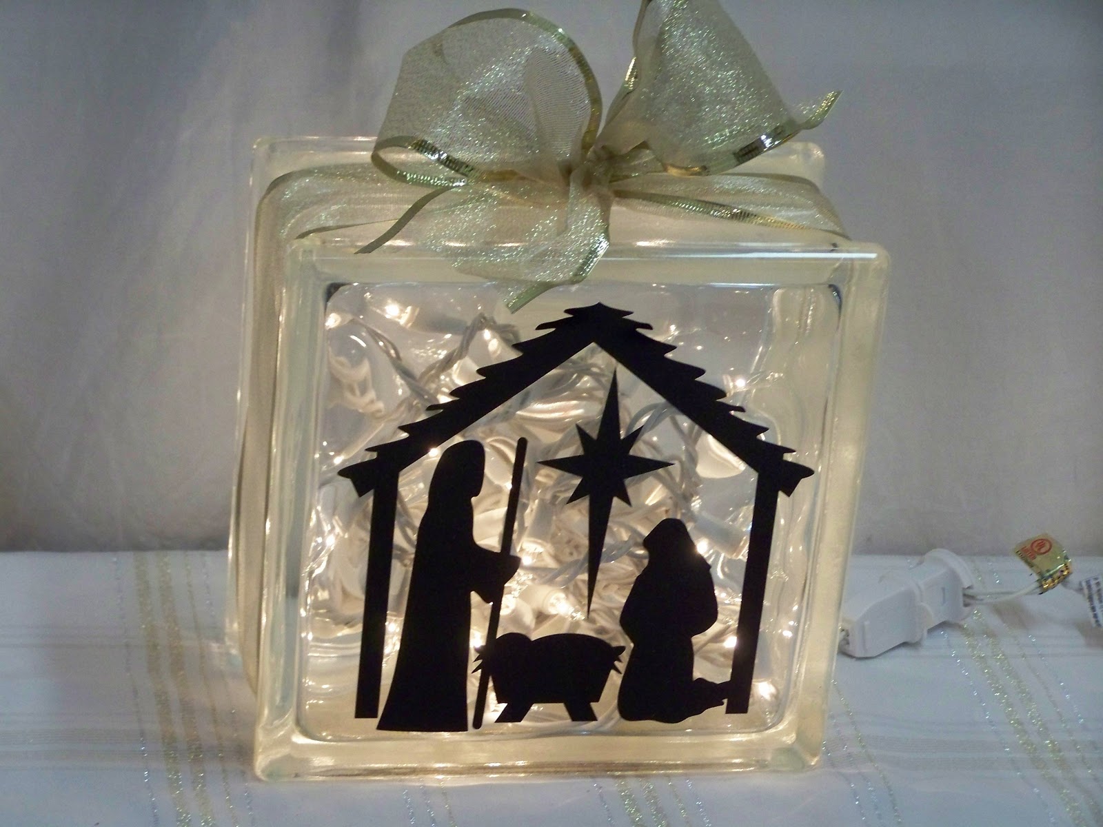 Heartfelt Wall Hangings: Glass Bock Collection