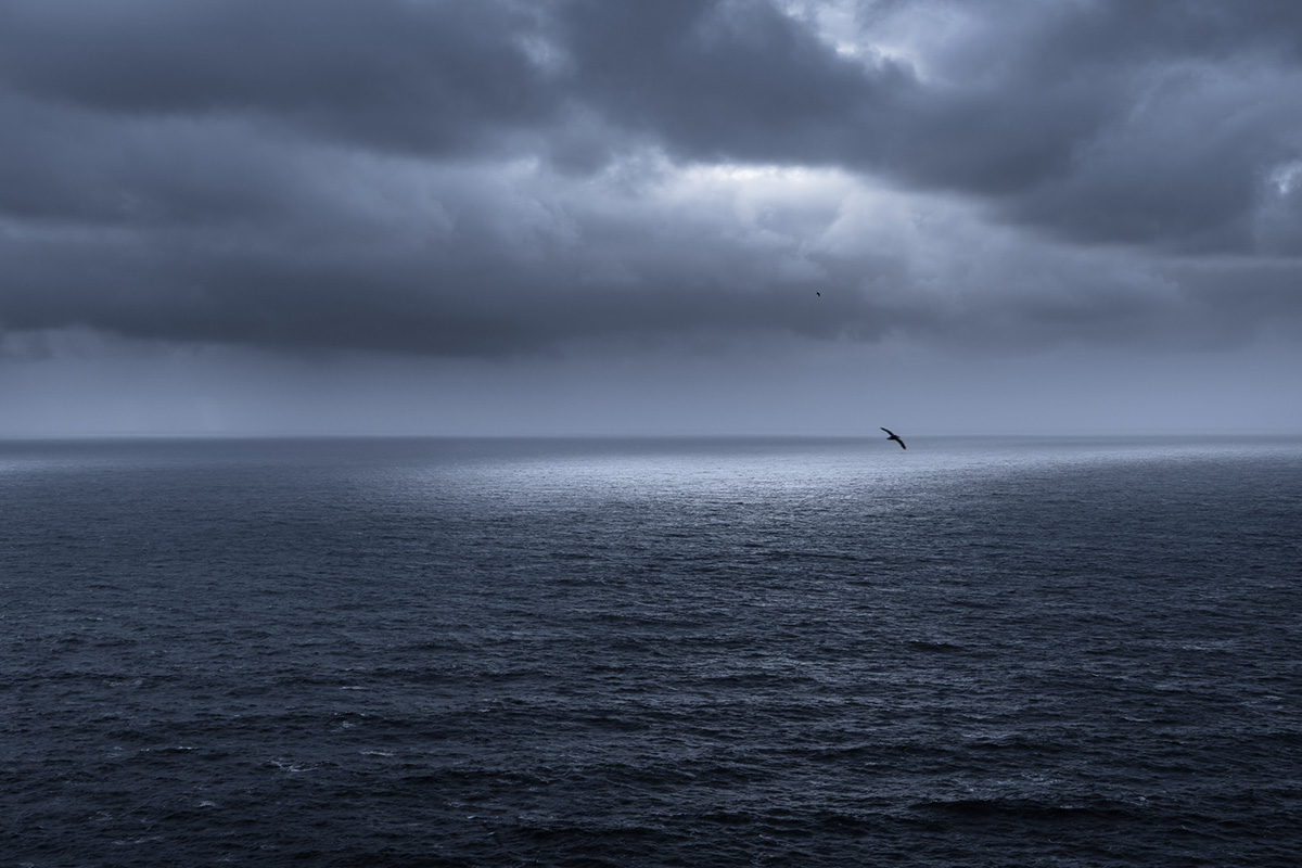 As paisagens remotas de Tom Jacobi ~ Resumo Fotográfico