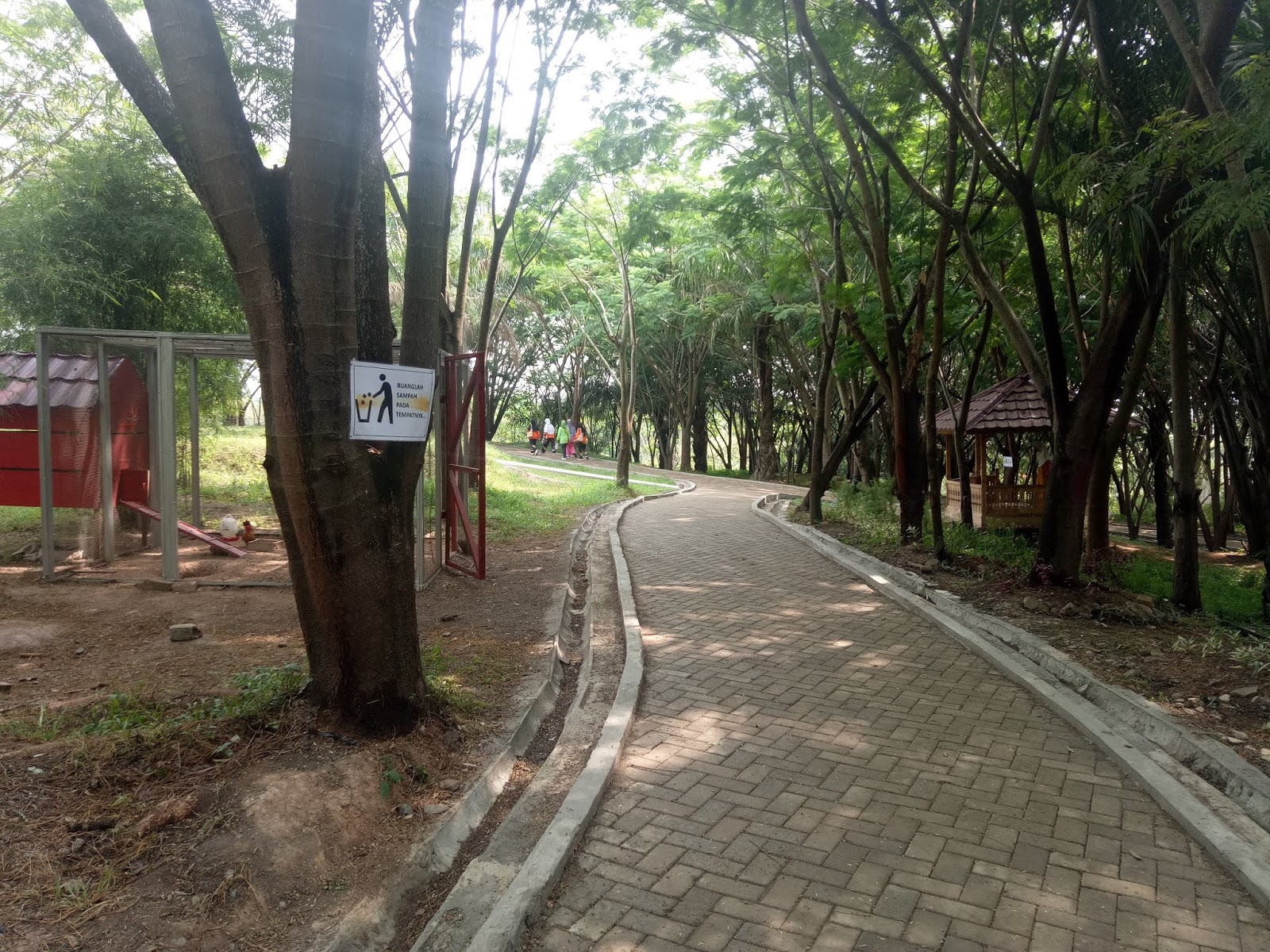 >> Halaman Samping: Jogging Track PTBA, Jalur Lari Asik di Tanjung Enim