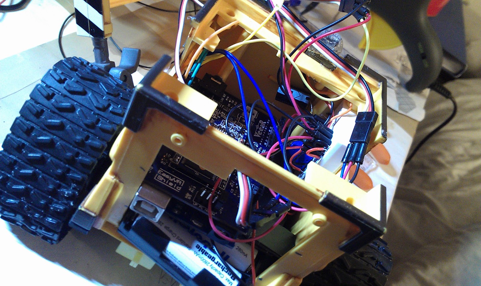 Wall E Robot (object/sound recognition, AI) - Oscar Liang