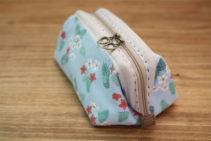 Cosmetic Bags Zipper Makeup Bag ~ DIY Tutorial Ideas!