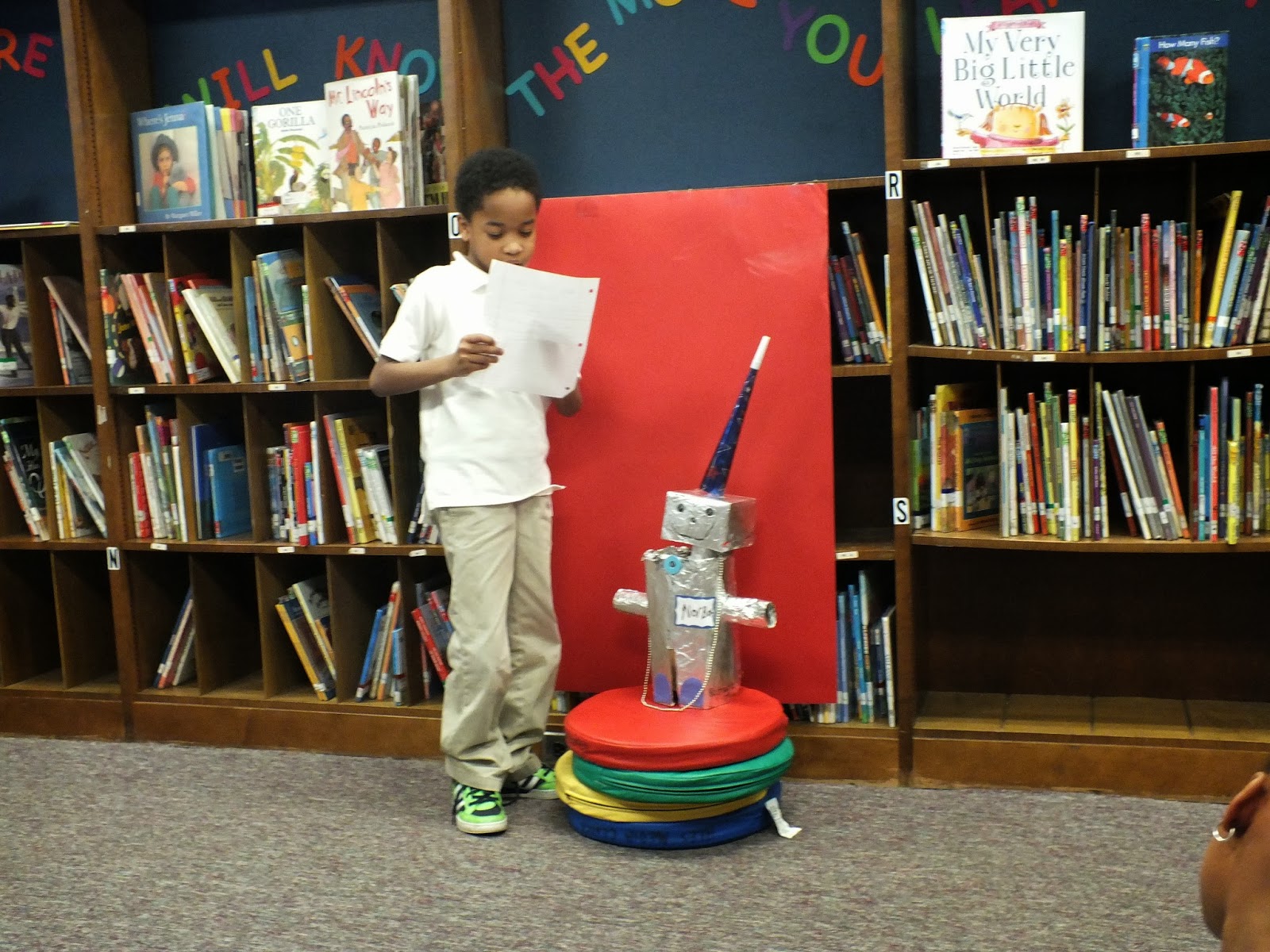Geezy's 2nd Grade: 3-Dimensional Robot Projects!