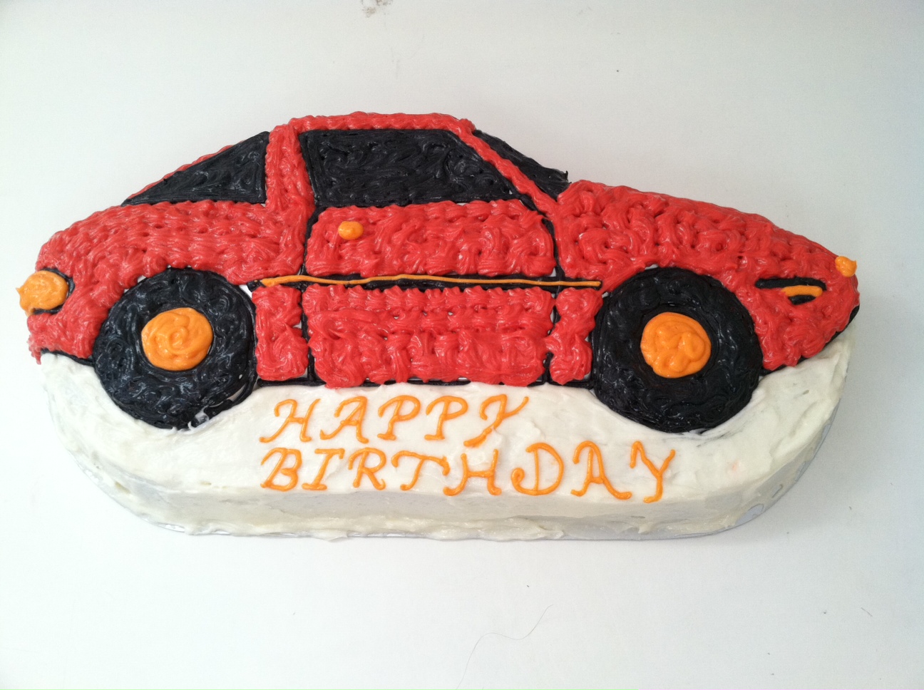 Fun Sugar Cookies - Cakes: Car kids party cake - Car cake - Red car Cake