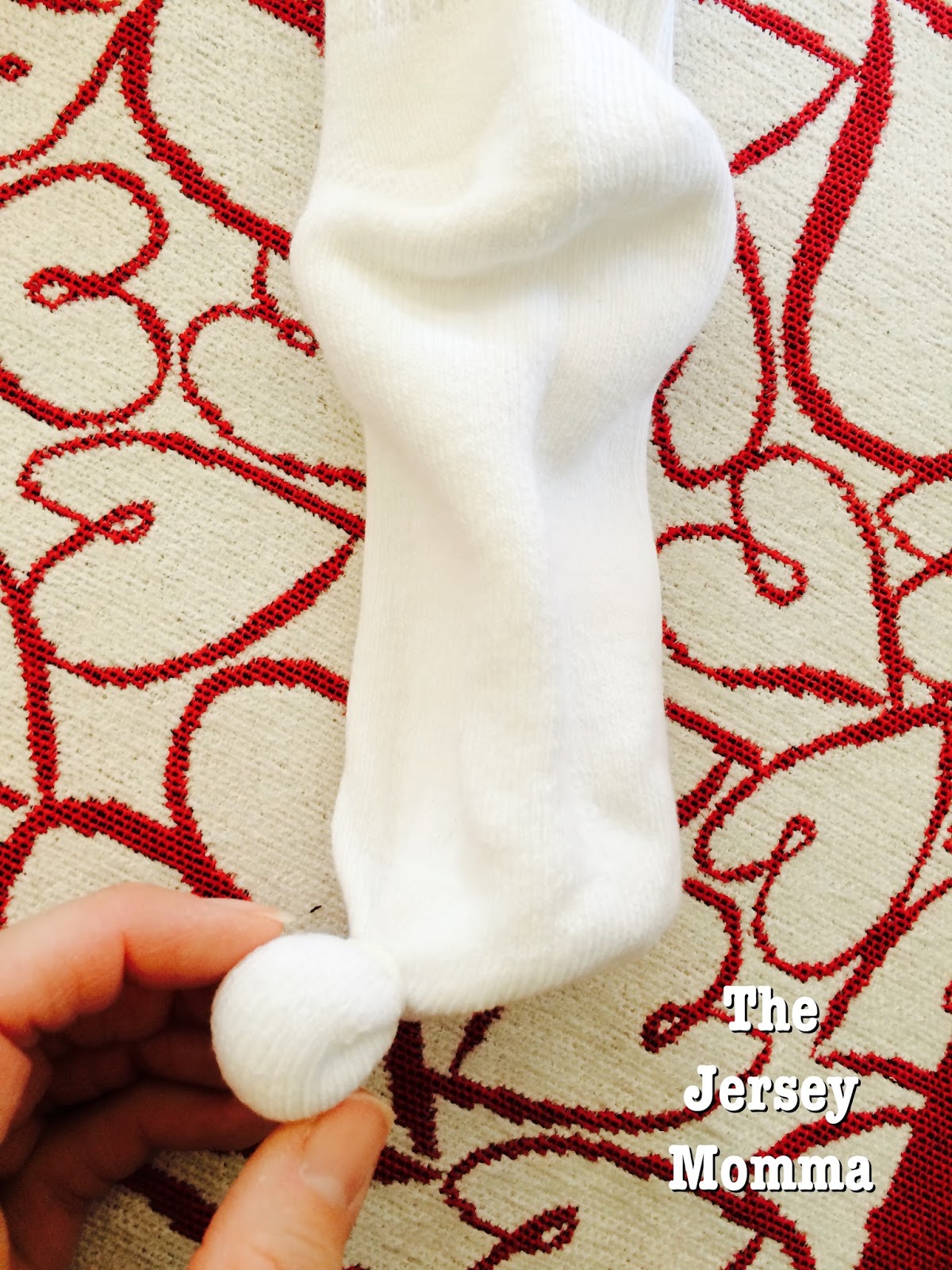 How to Make No-Sew Sock Puppets | The Jersey Momma