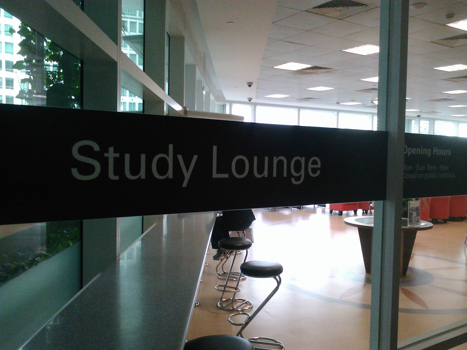 Frenzeelo: A Tour of Singapore's National Library Building