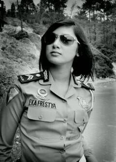 10 Foto Briptu EKa Frestya