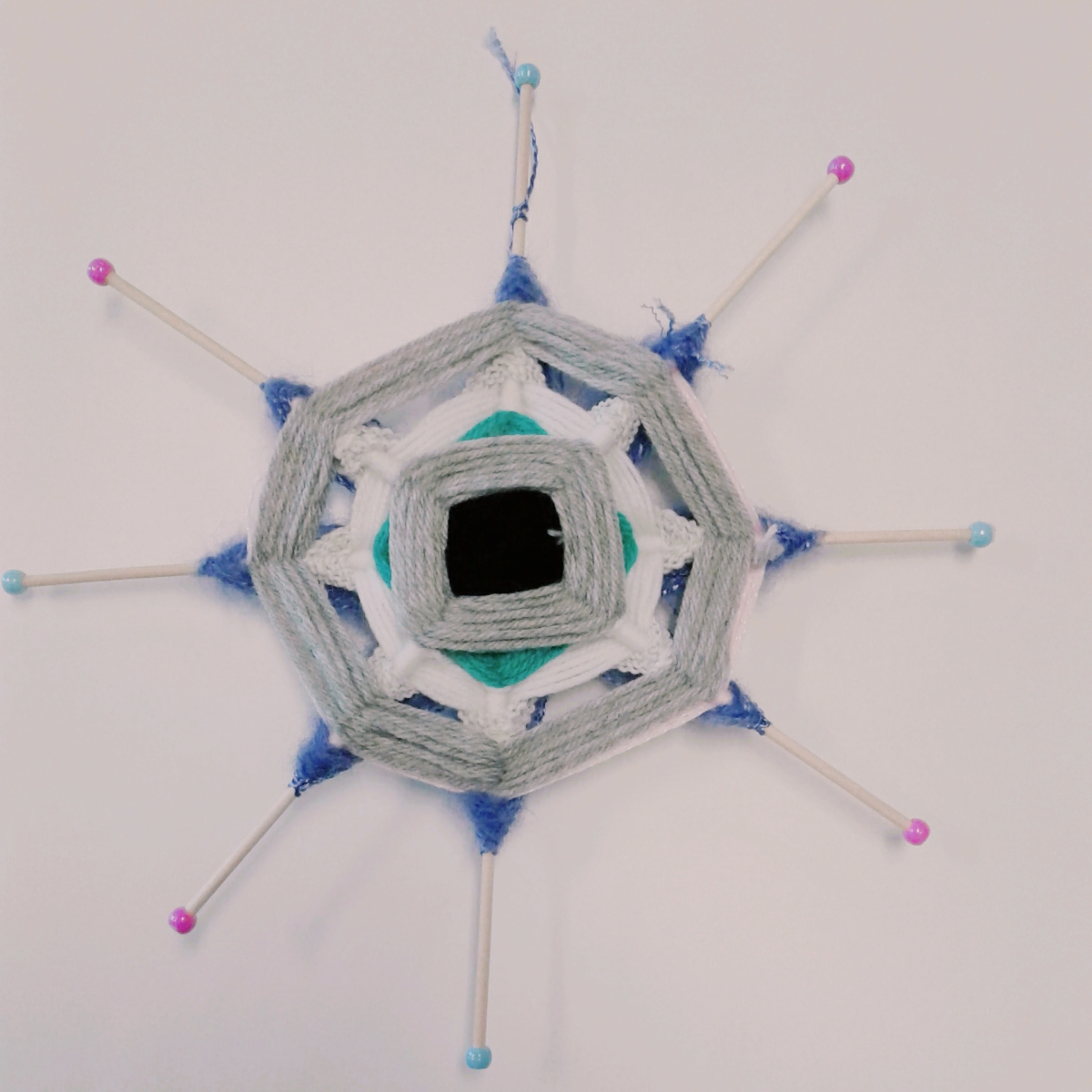 a faithful attempt: Weaving: Ojo de Dios or God's Eye Craft