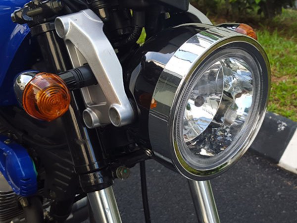 My Island Spell: Demak Motorcycles in Sri Lanka ( Demak D7 125 )