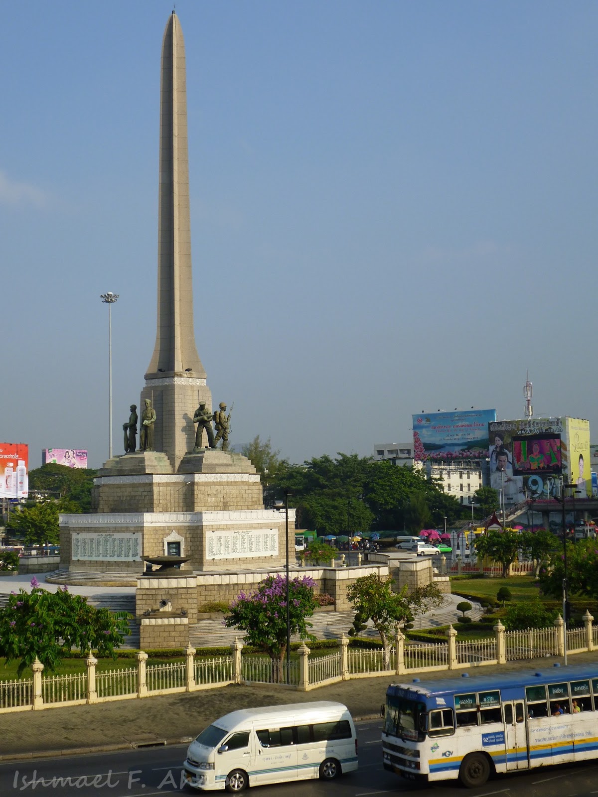 Passing By Victory Monument |Filipino Sojourner