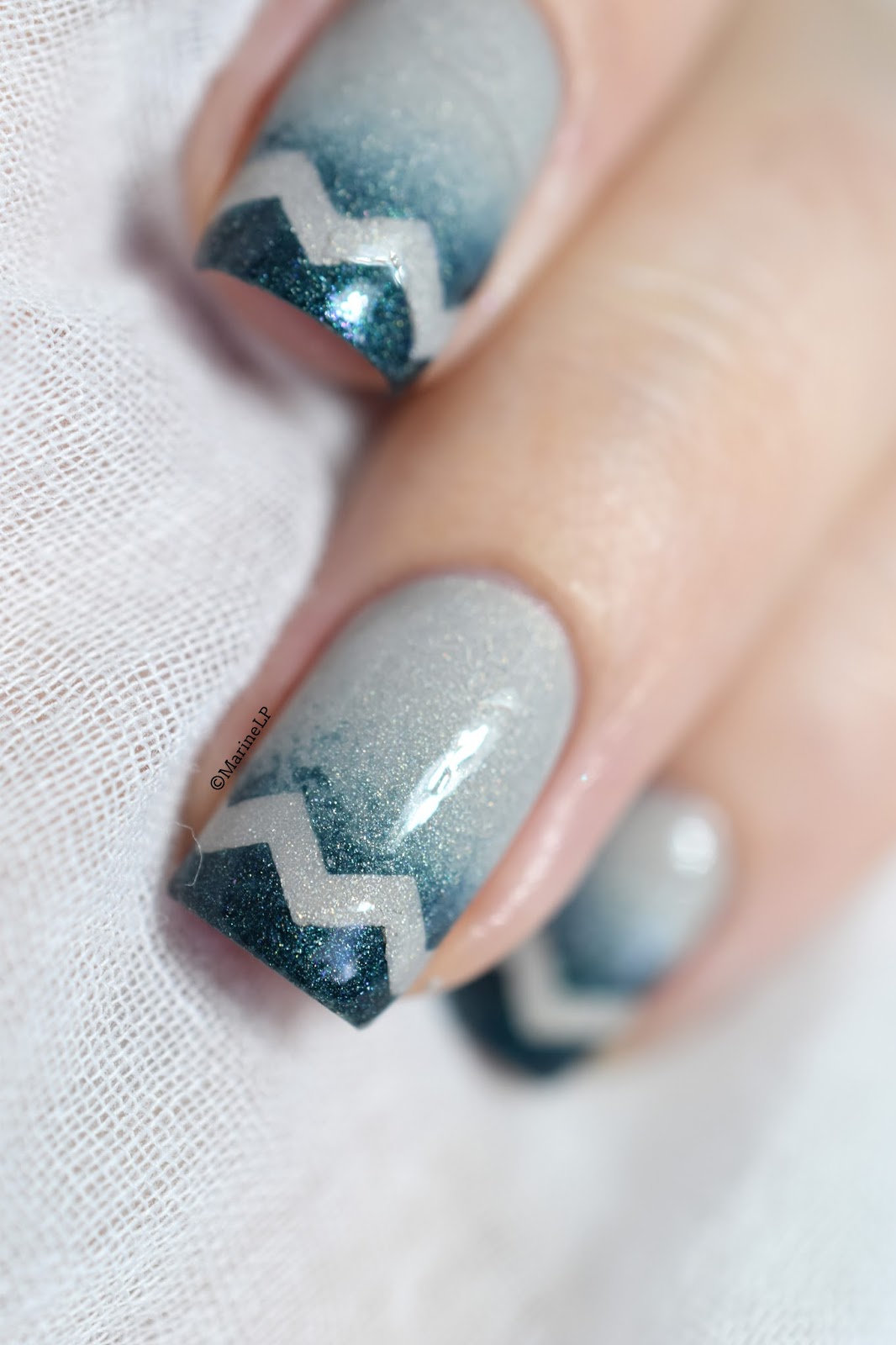 Gradient & chevrons tips [VIDEO TUTORIAL]