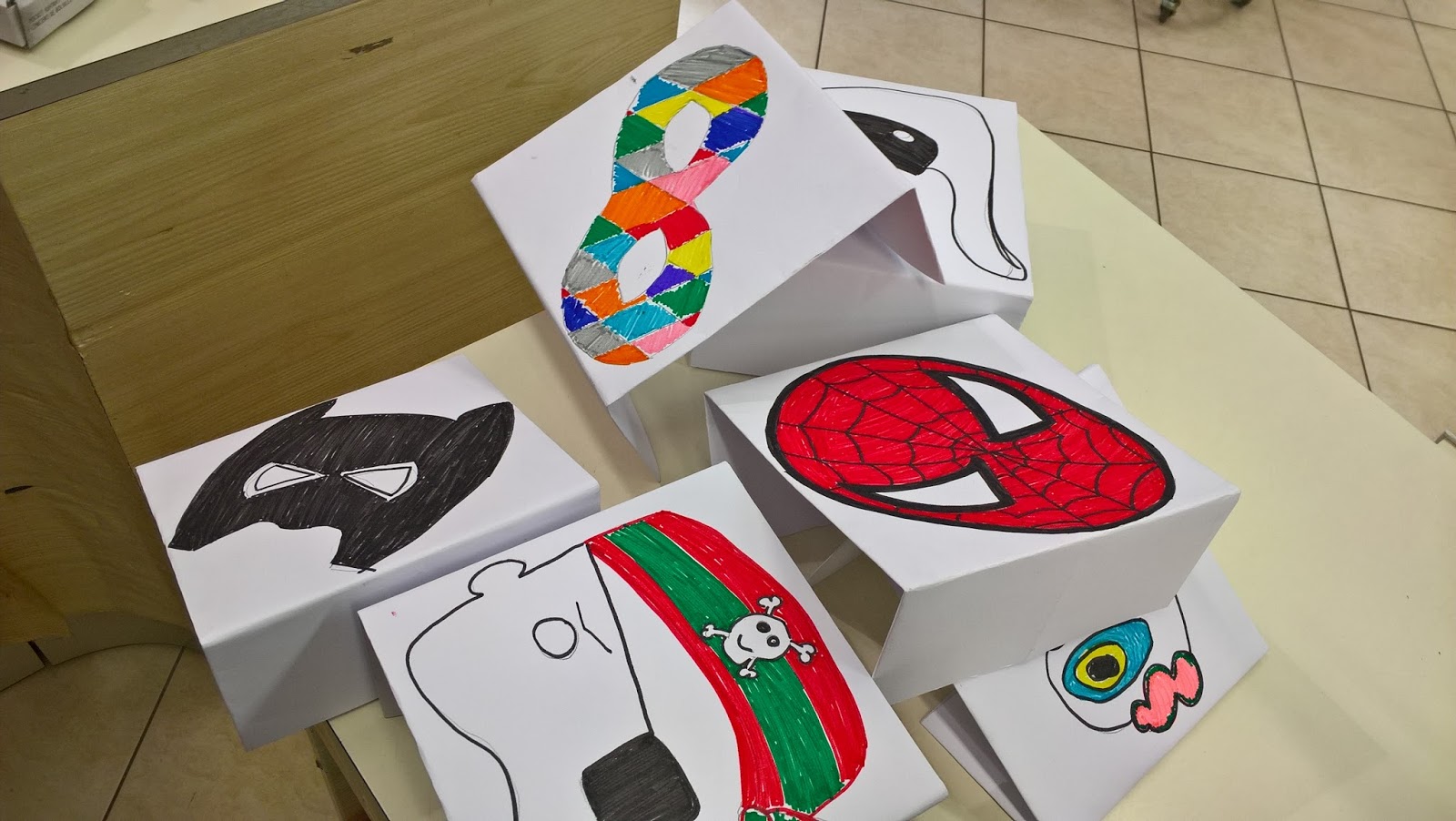 Odore Intenso di Carta: Il dado delle storie...