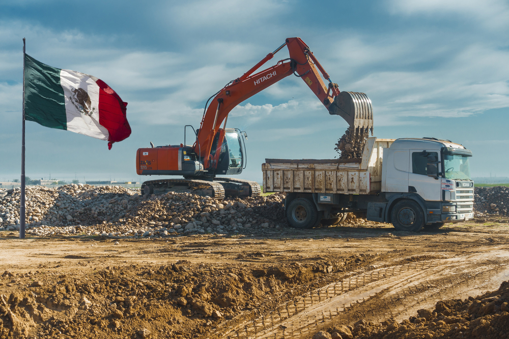 The Postillon: Mexico starts work on huge tunnels along US border