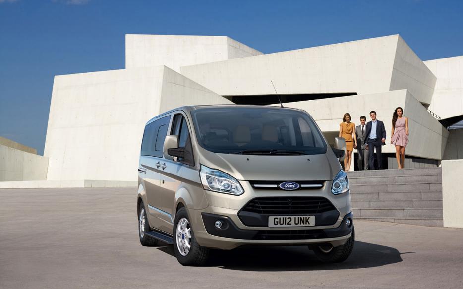 USCARTECH: Ford Tourneo Custom Compact Van