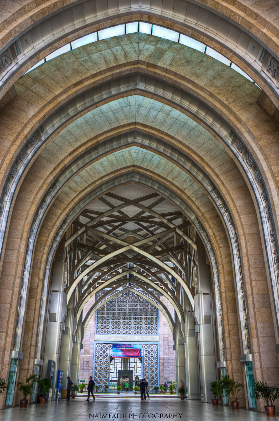 NAIMFADILPHOTOGRAPHY: interior design of steel mosque~