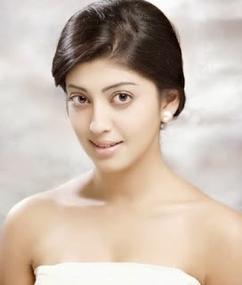 Nice Indian Face: Pranitha Subhash HQ Photo