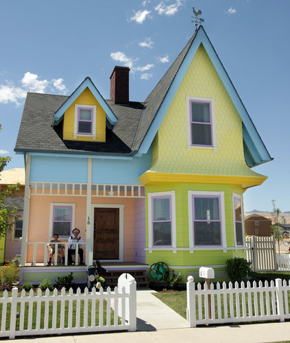 If I was an Imagineer...: The House from 'UP' Built in Real Life