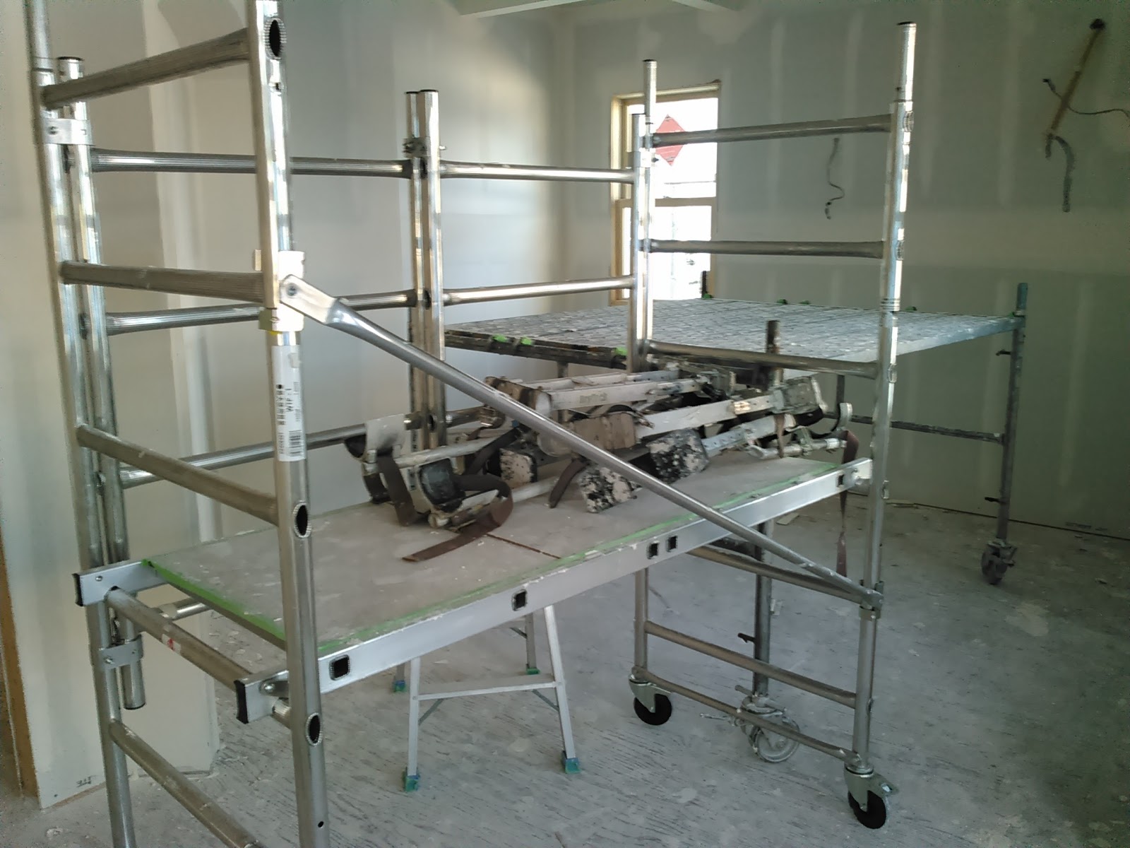 Drywall & Painting Services DryTech: SCAFFOLD