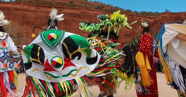 White Wolf : Video: Stunning Fancy Shawl Dance