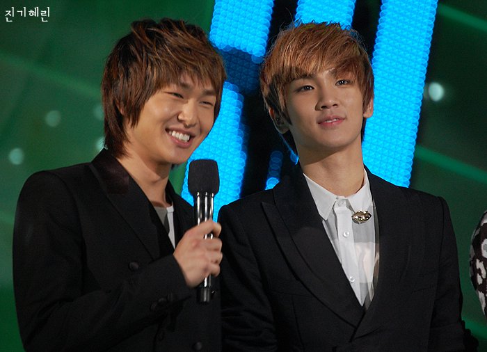 The Shining Story: OnKey (Onew - Key) Moments