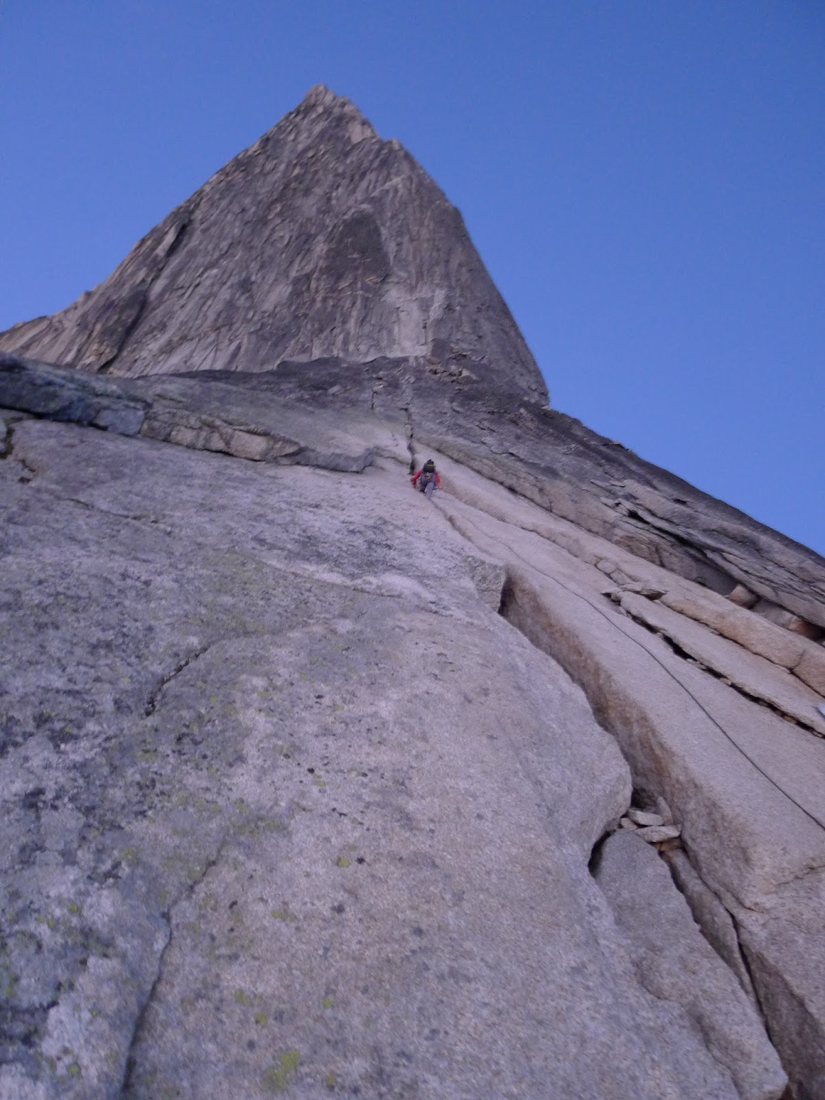 Bigfoot Mountain Guides: Bugaboos - Day 3, NE Ridge of Bugaboo Spire