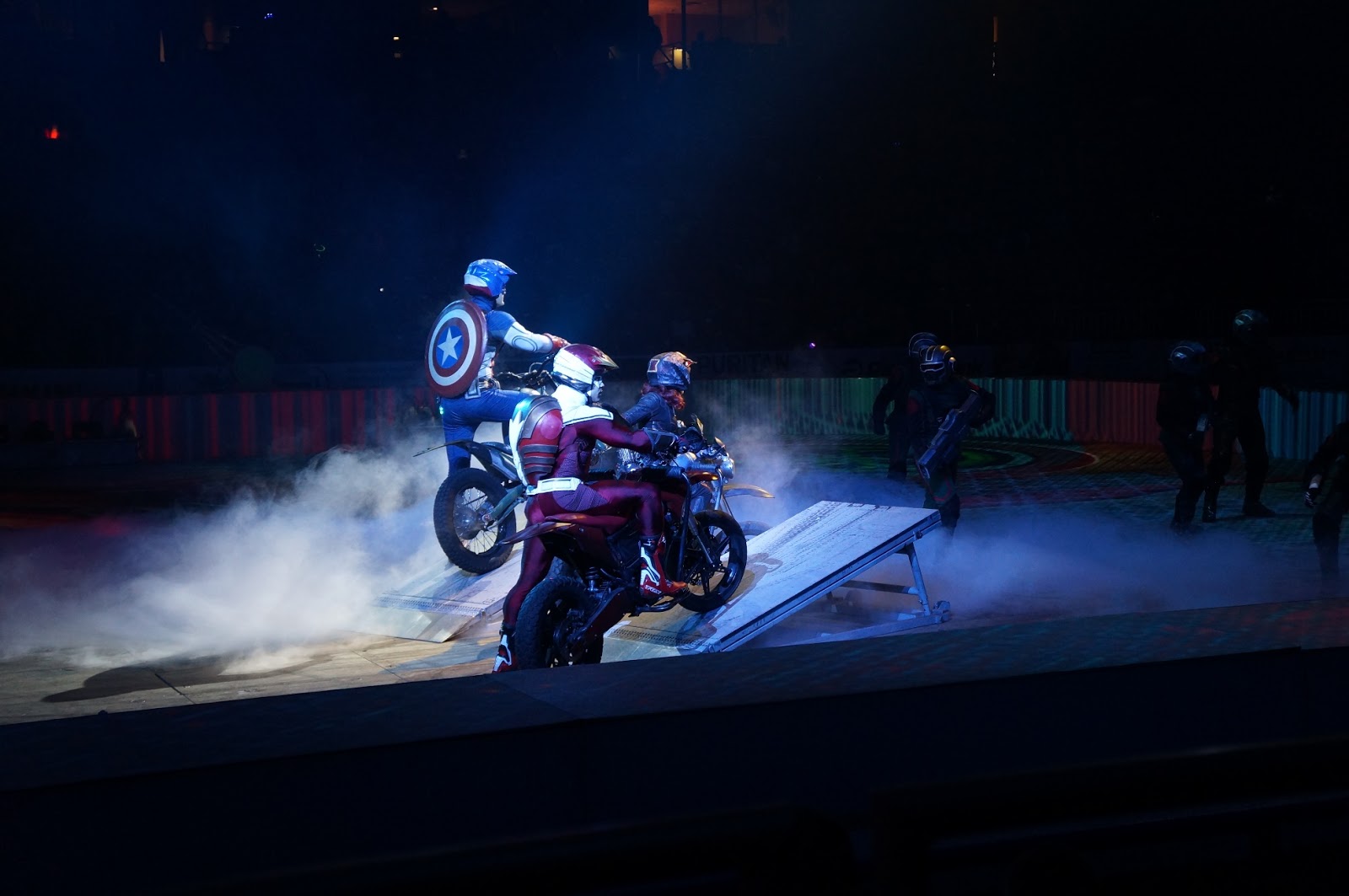 Evan and Lauren's Cool Blog: 10/31/15: Marvel Universe Live Excitement ...