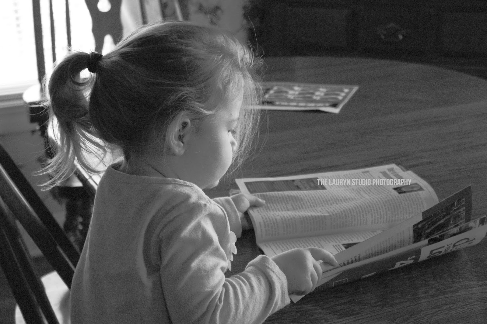 the Vibrant Visions blog: 10 Photo Props for Children