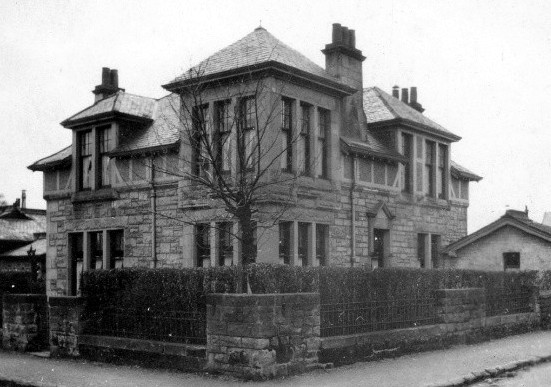 Tour Scotland: OId Photographs Lenzie Scotland