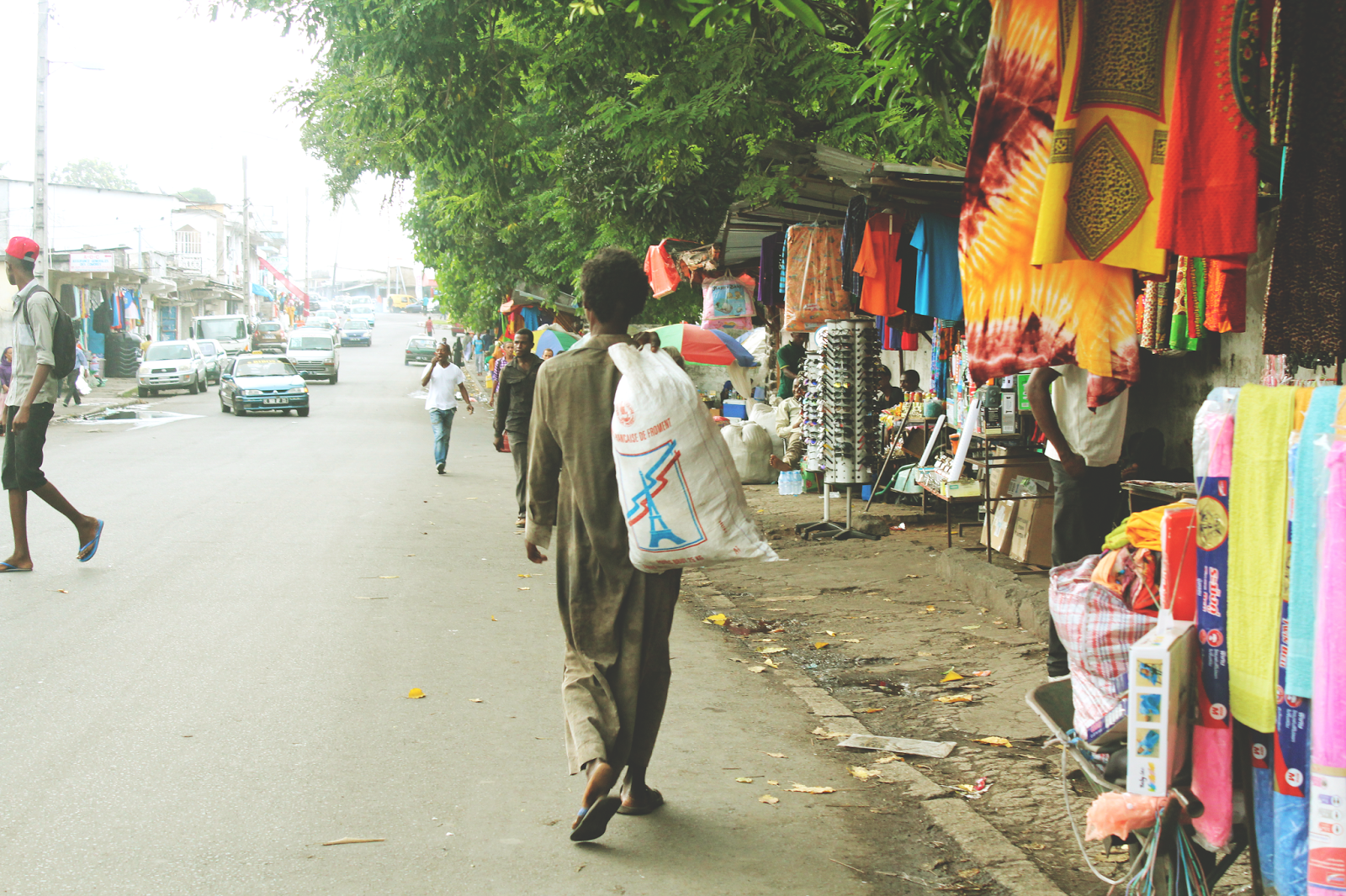Travel Comoros - The People | Architect Behavior