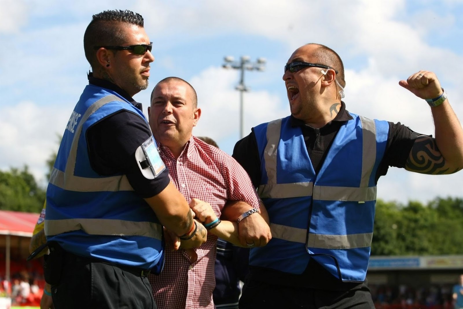 Football Hooligan Pictures: September 2013