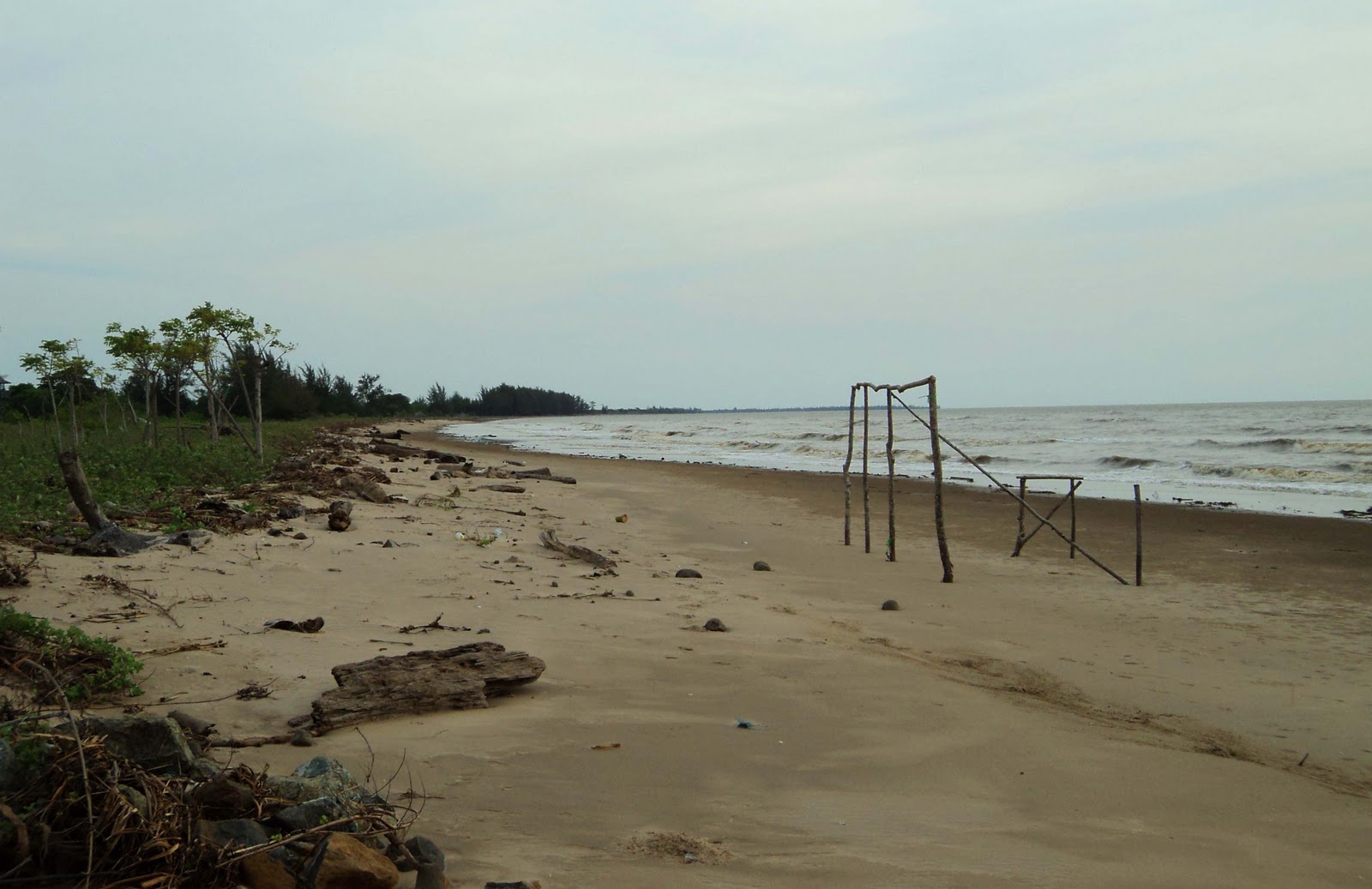Pelaihari Ulun: Pesona Keindahan Menuju dan di Pantai Batakan Pelaihari