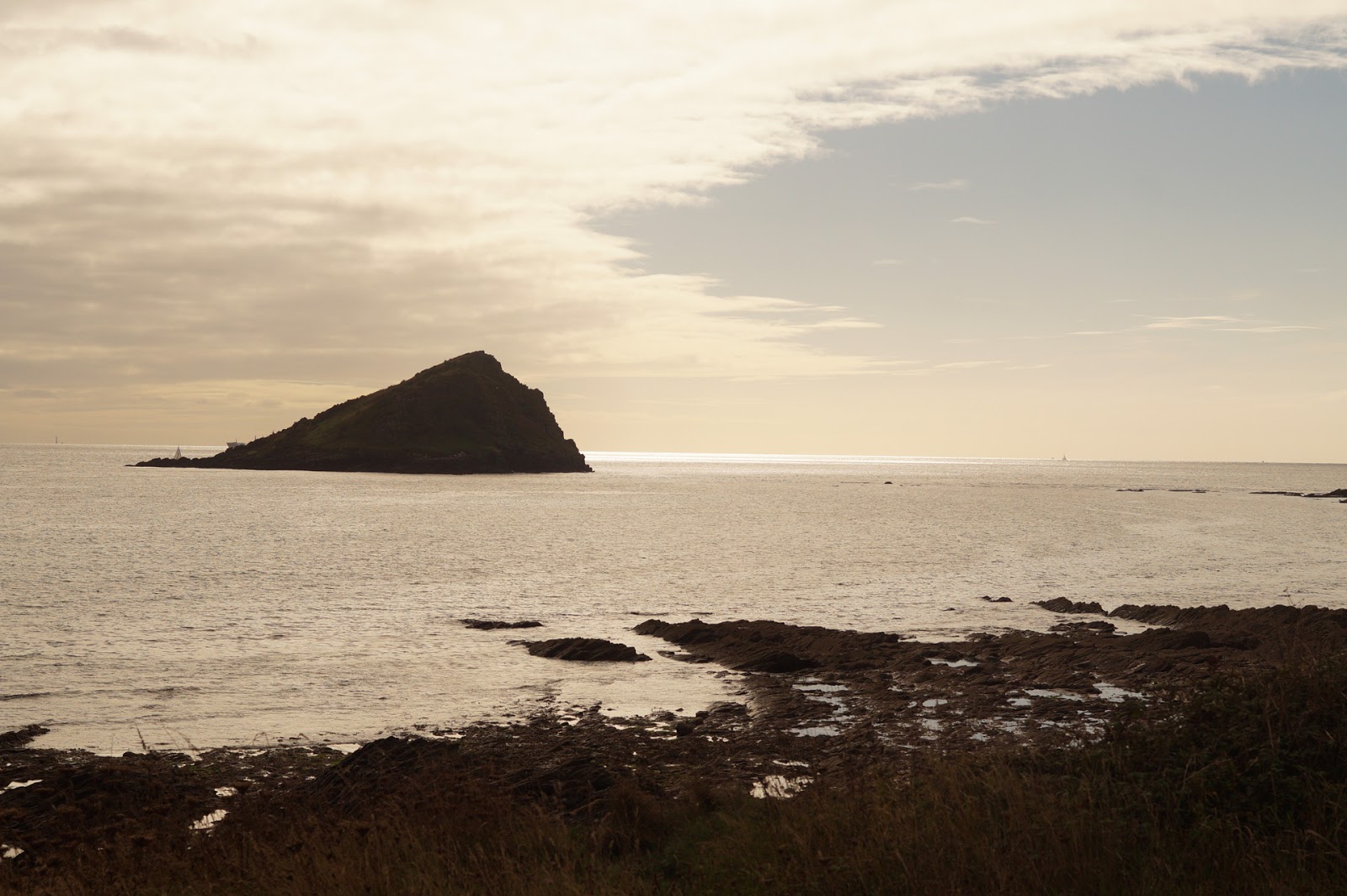 Wembury Point and the Great Mewstone - Sophie in the Sticks