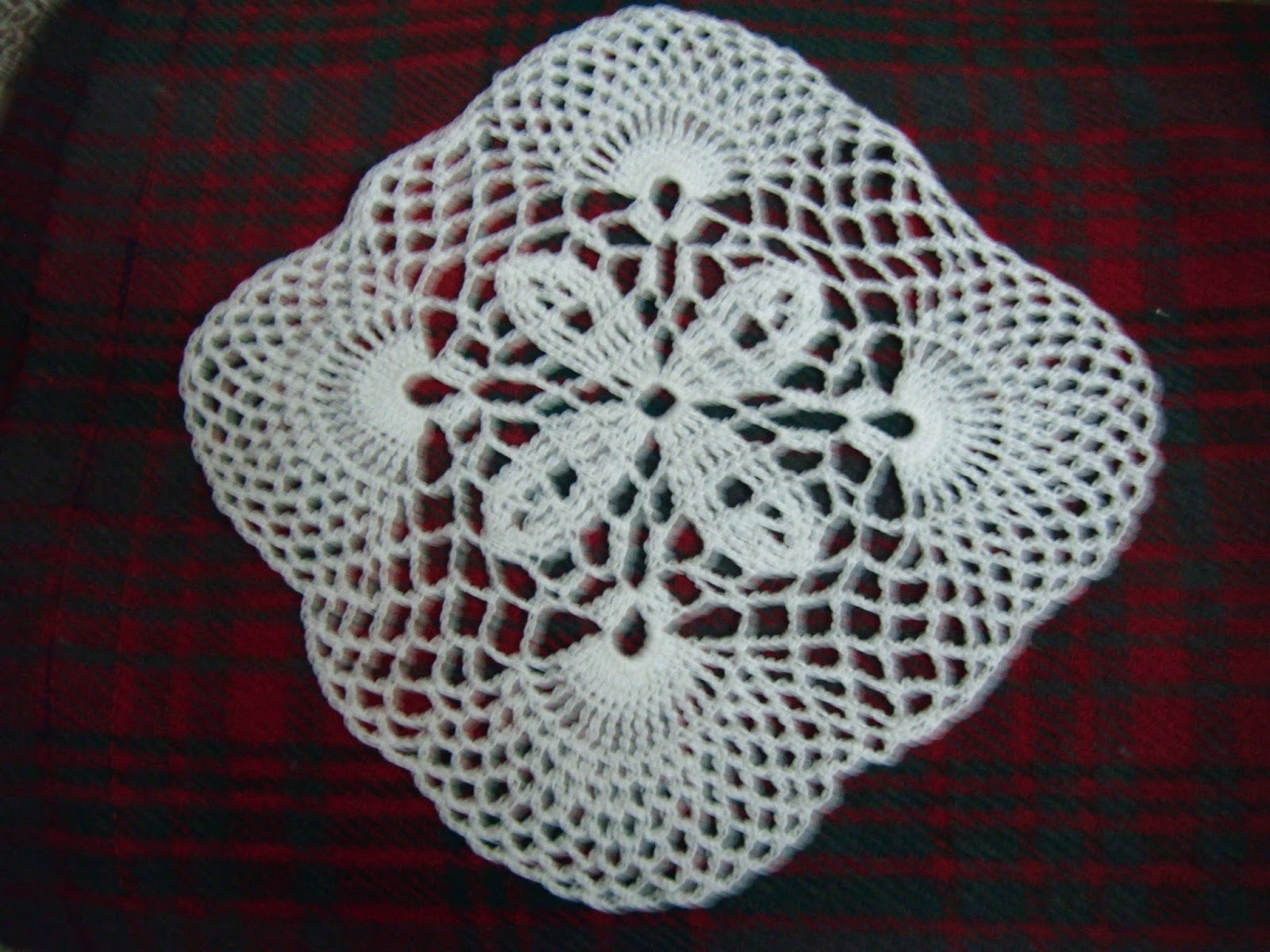 My crochet creations: square doily