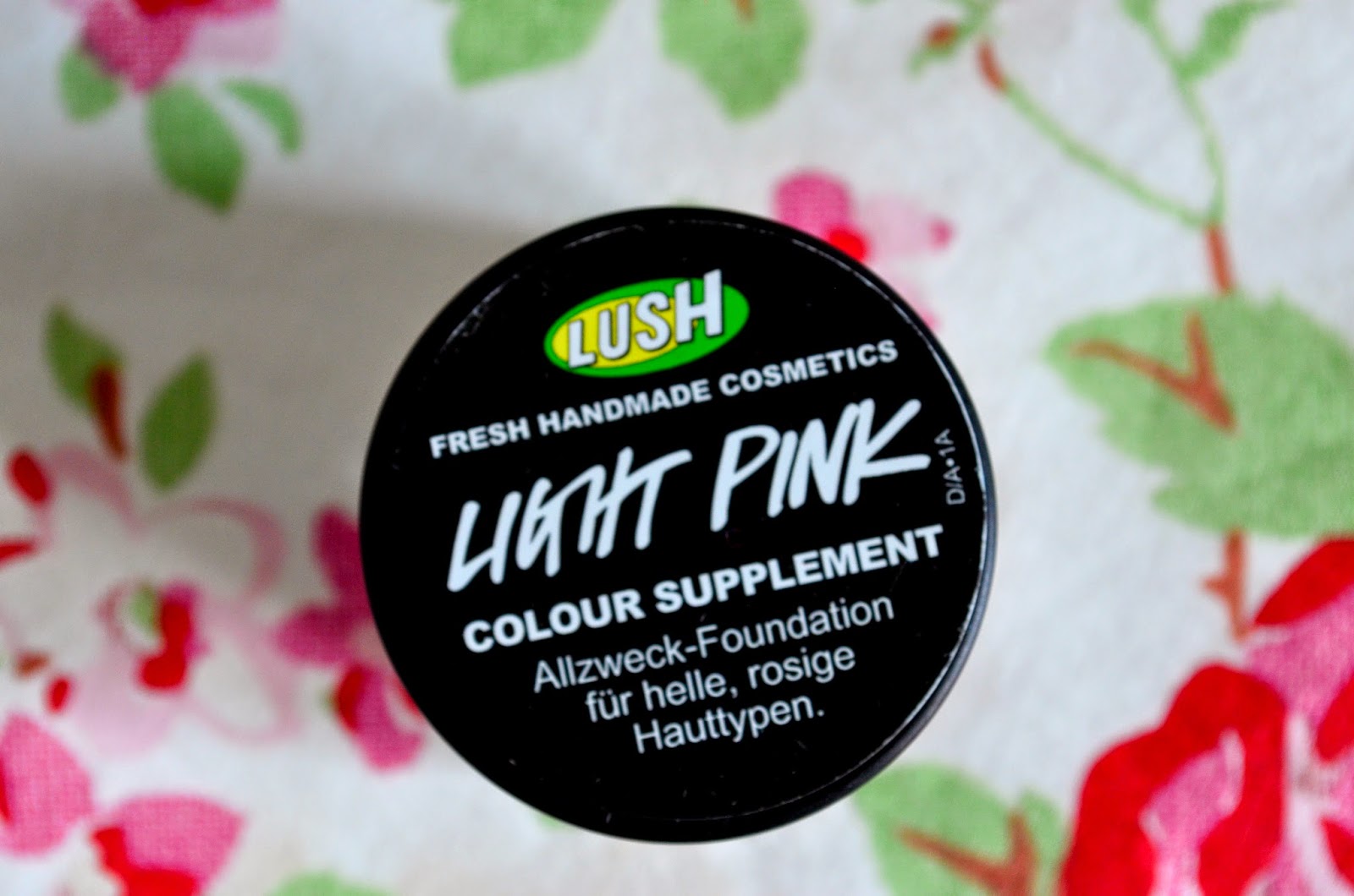 Tante Schnarri : Lush Light Pink Colour Supplement Review