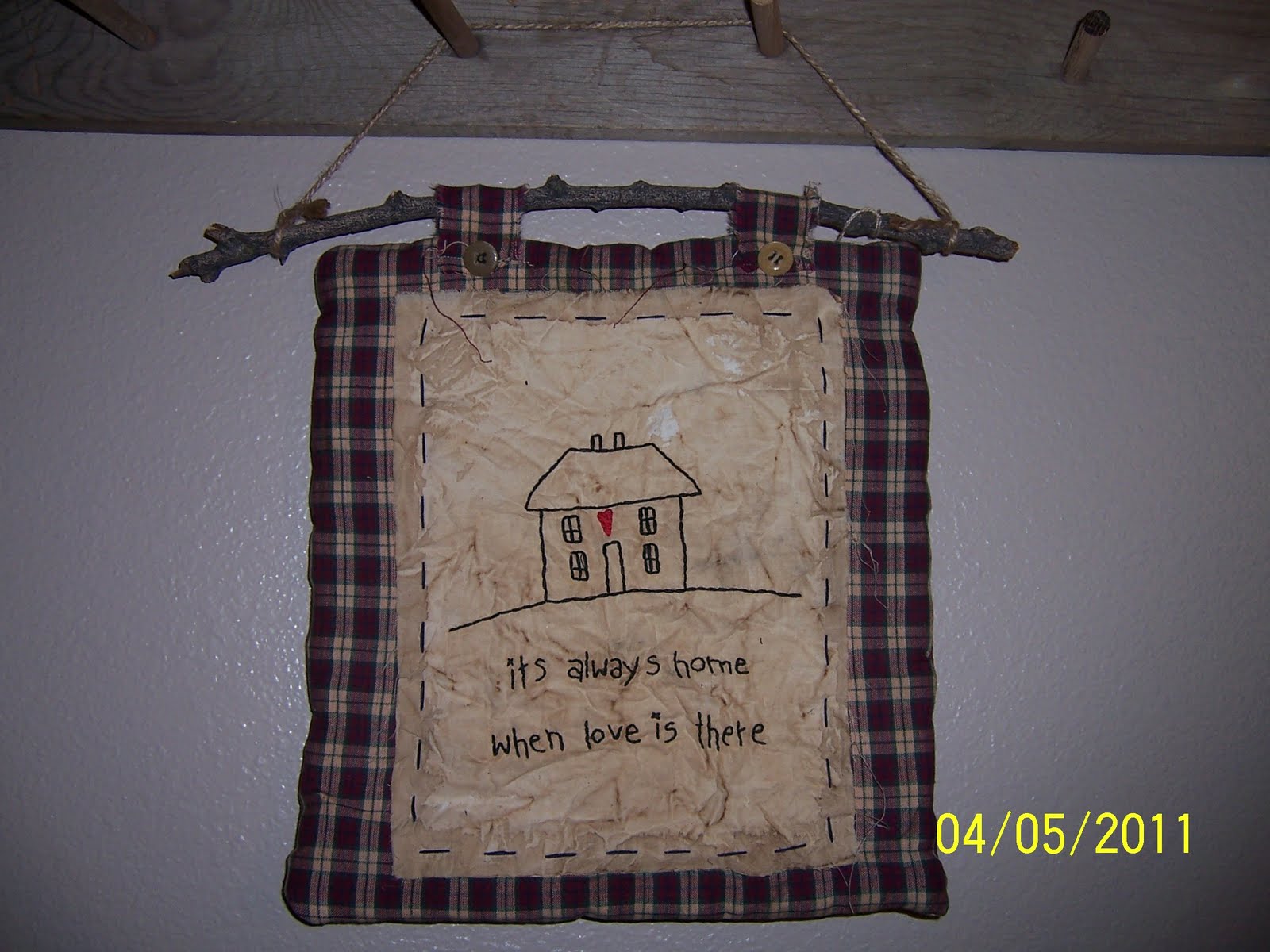 Tina's Primitive Attic: Stitcheries - Framed Stitcheries - Wall Hangings