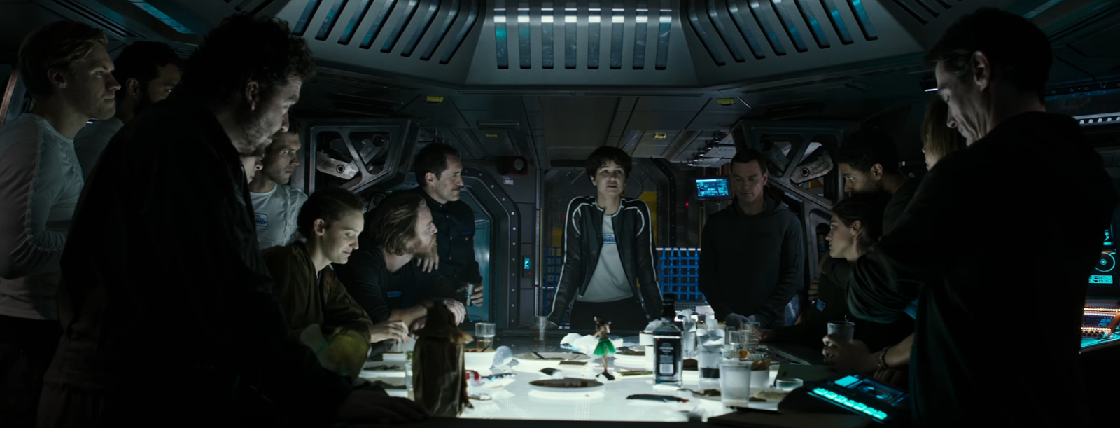 Os deuses estão mortos e as mulheres empoderadas em "Alien: Covenant ...