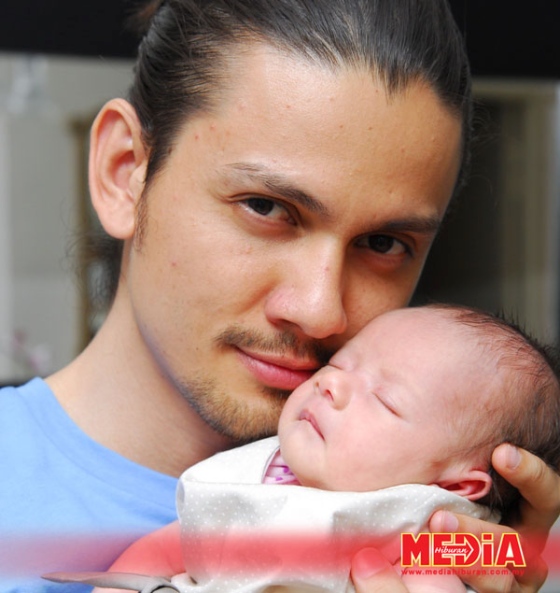 SenSasi Selebriti: Isteri Jimmy Shanley Akui Hamil Anak Luar Nikah