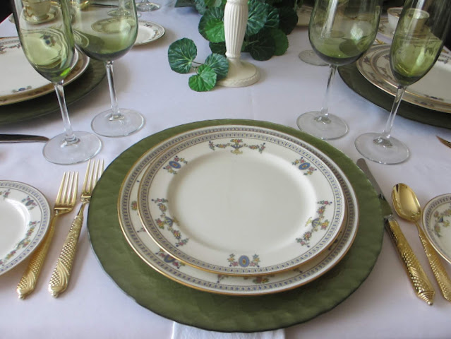 The Welcomed Guest: Lenox The Colonial Tablescape