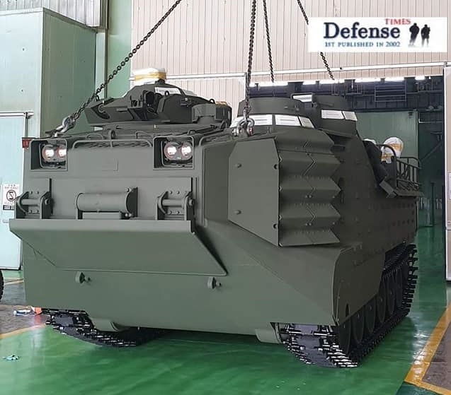 DEFENSE STUDIES: Four Korean-Type AAV-7 Delivered to Philippines