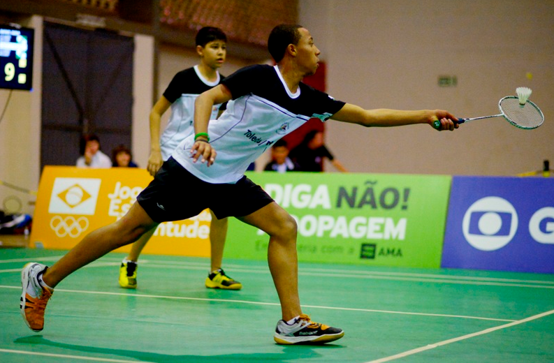 Federação Internacional de Badminton leva a modalidade às ruas do Rio ...
