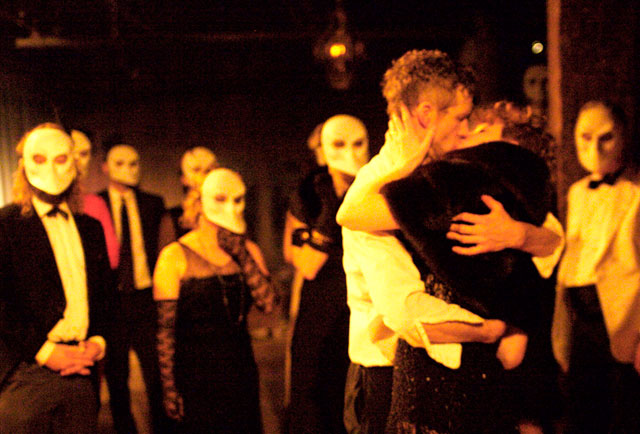 Love Livre Live: Sleep No More