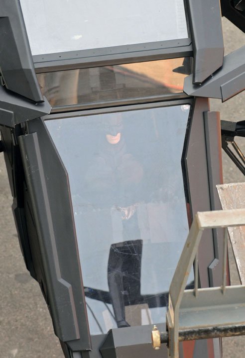 The Dark Knight Rises - Les photos du Batwing - COMIC SCREEN: L ...