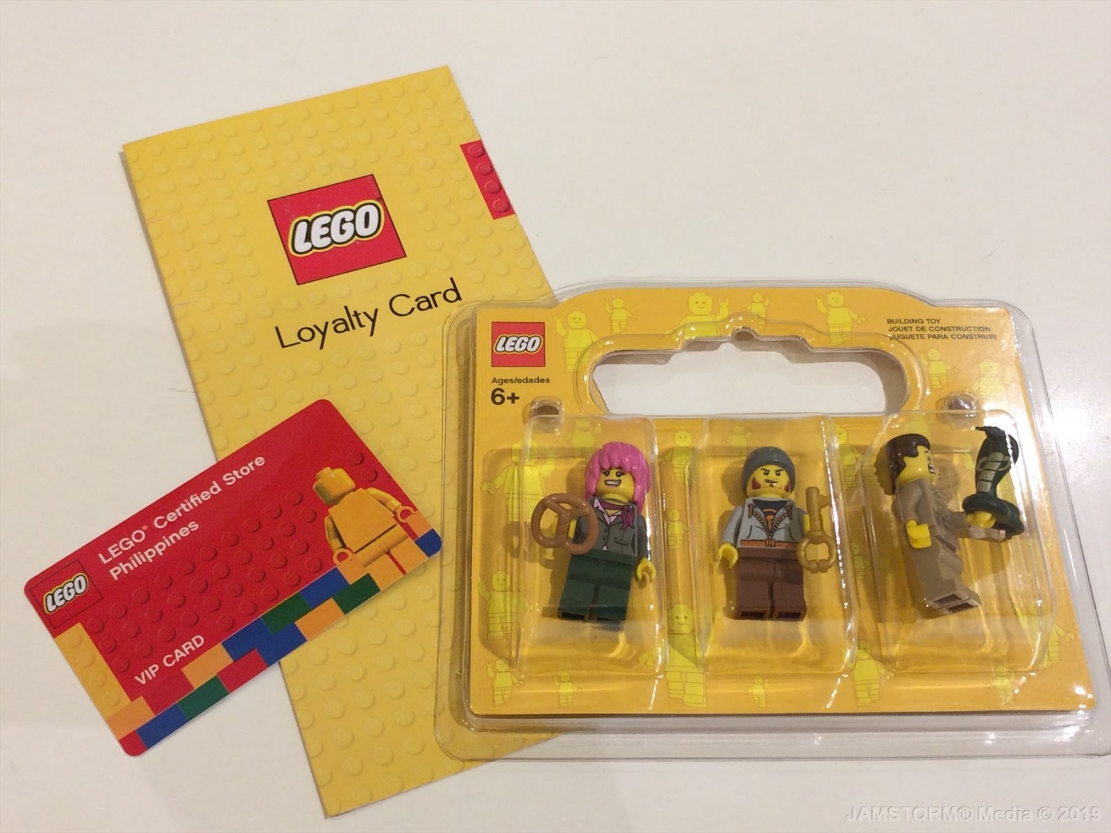 @cerbojam: LEGO® Store Sighting | Big Brick Sale