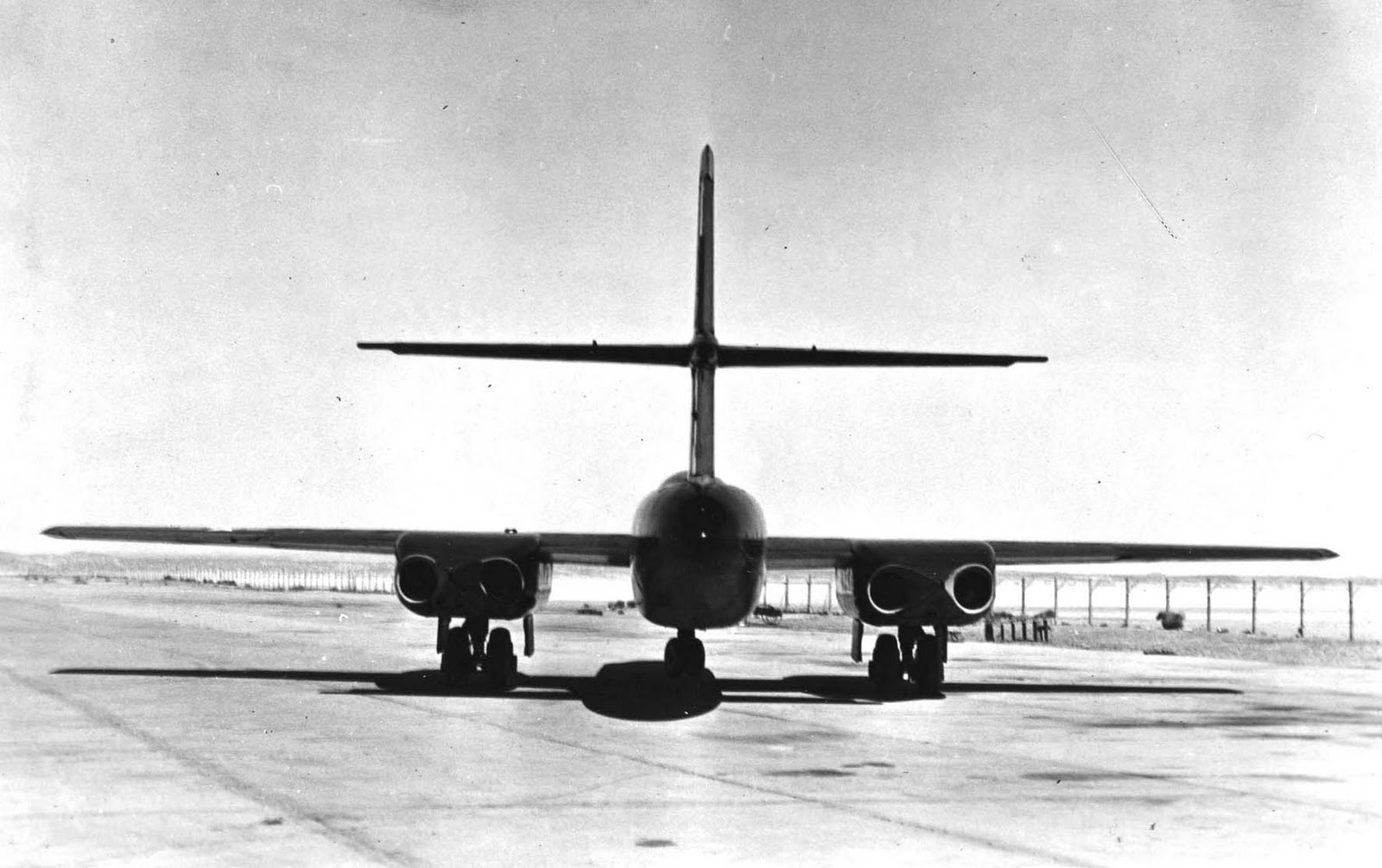 nhungdoicanh: Curtiss-Wright XP/XF-87 Blackhawk