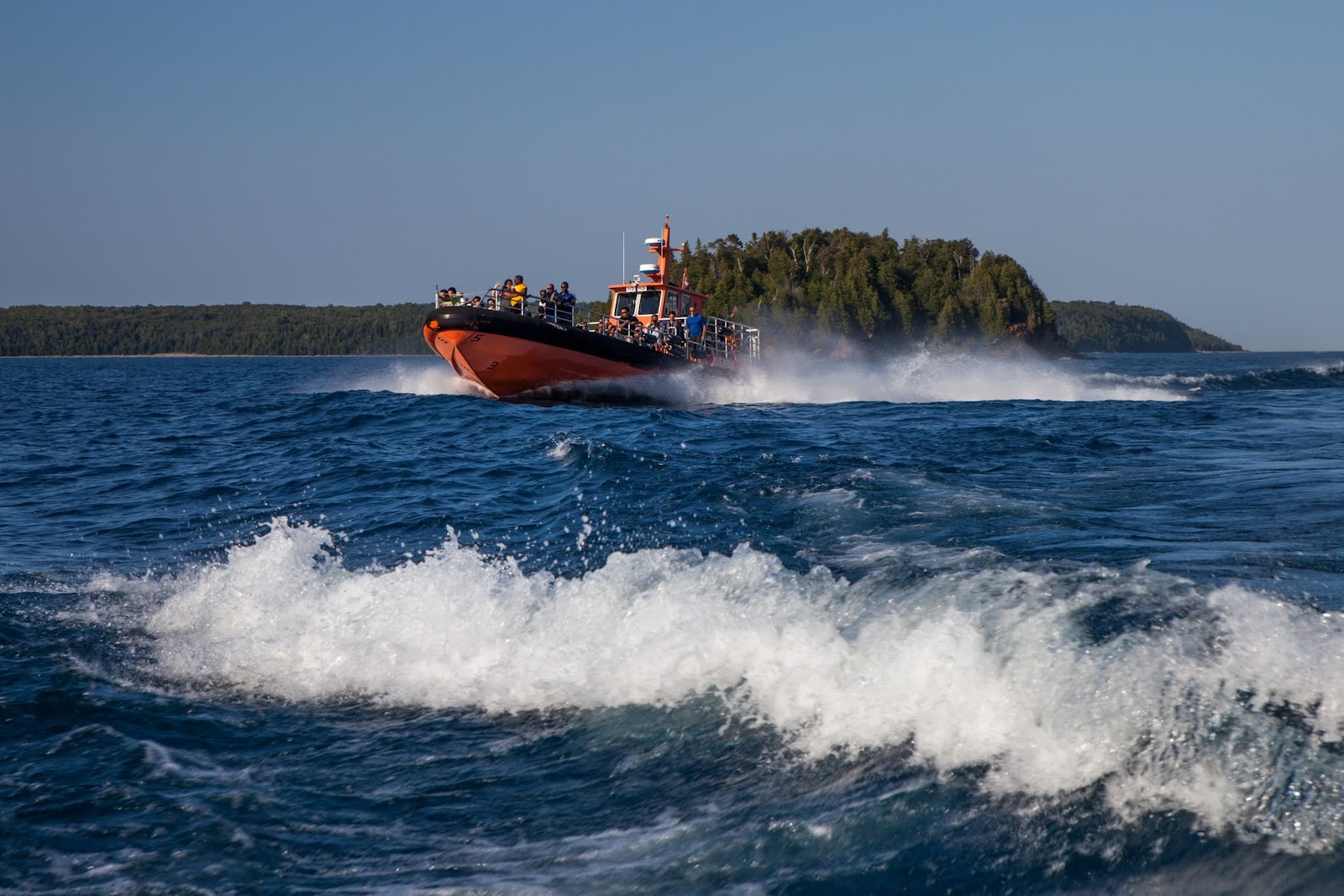 Fathom Five National Marine Park - Explore the World with Simon Sulyma