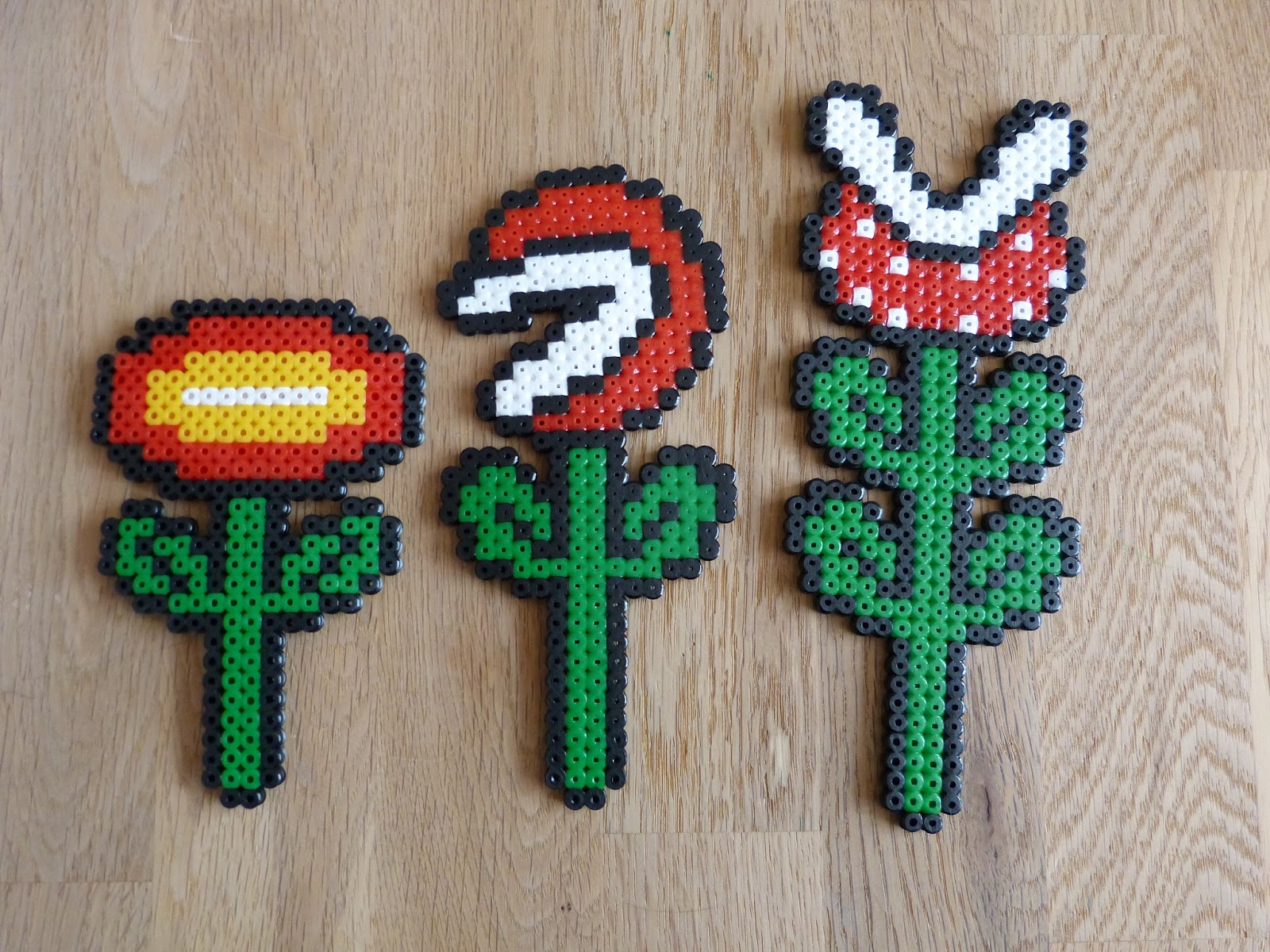 Leneskage.dk: Mario blomster i perler