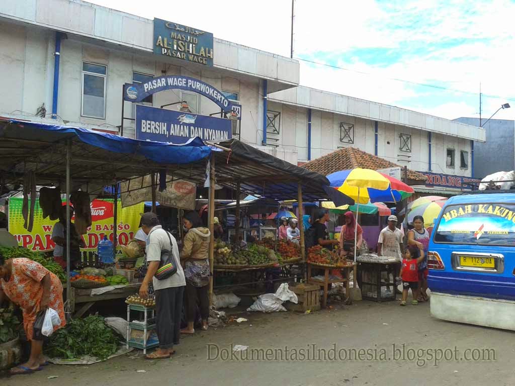 Pasar Wage Purwokerto 7 Februari 2015 | Dokumentasi Indonesia