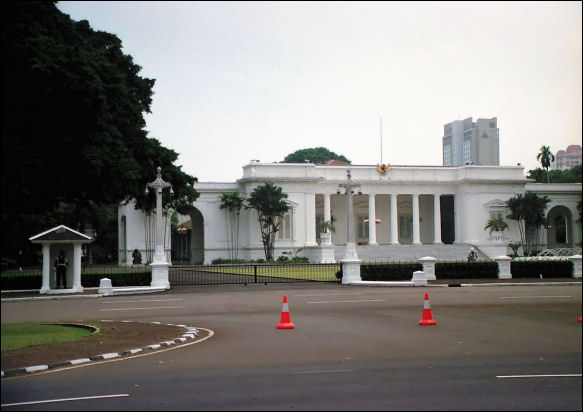 Istana Merdeka (Merdeka Palace) - Couclat Footnote