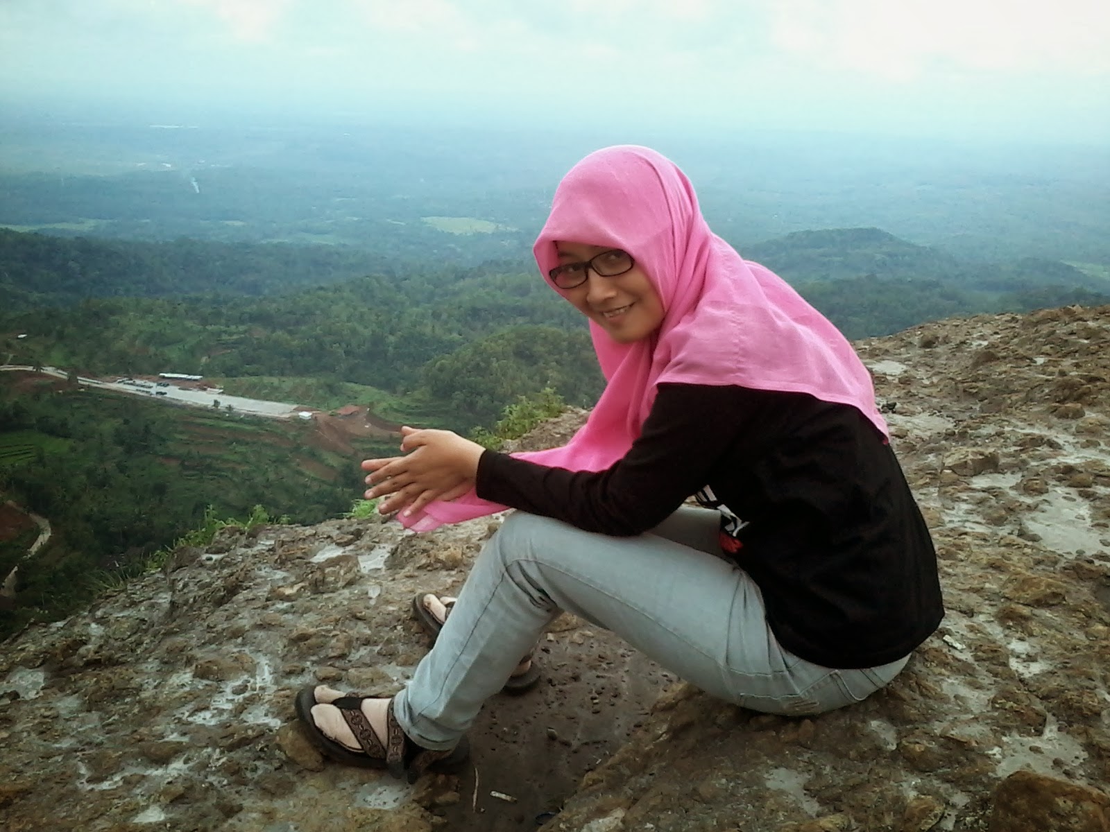 Pena Menari: Gunung Api Purba dan Embung Nglanggeran di Patuk, GunungKidul