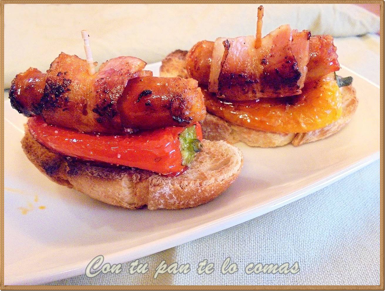 PINTXOS DE CHISTORRA Y BACON CON PIMIENTOS
